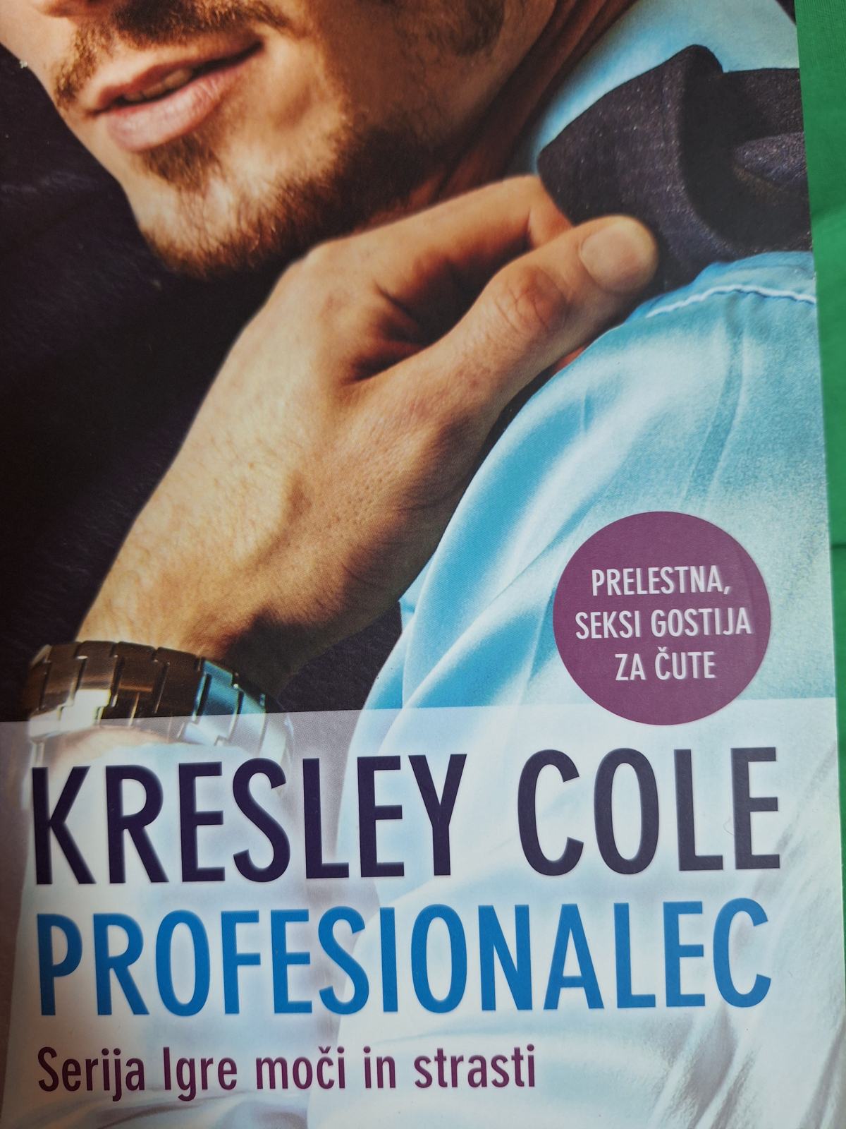 KRESLEY COLE PROFESIONALEC, MEHKA VEZAVA
