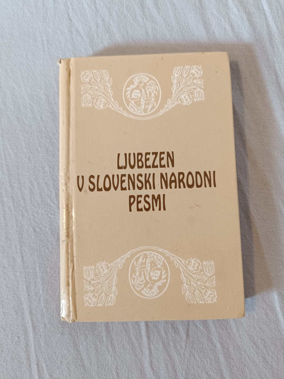 LJUBEZEN V SLOVENSKI NARODNI PESMI