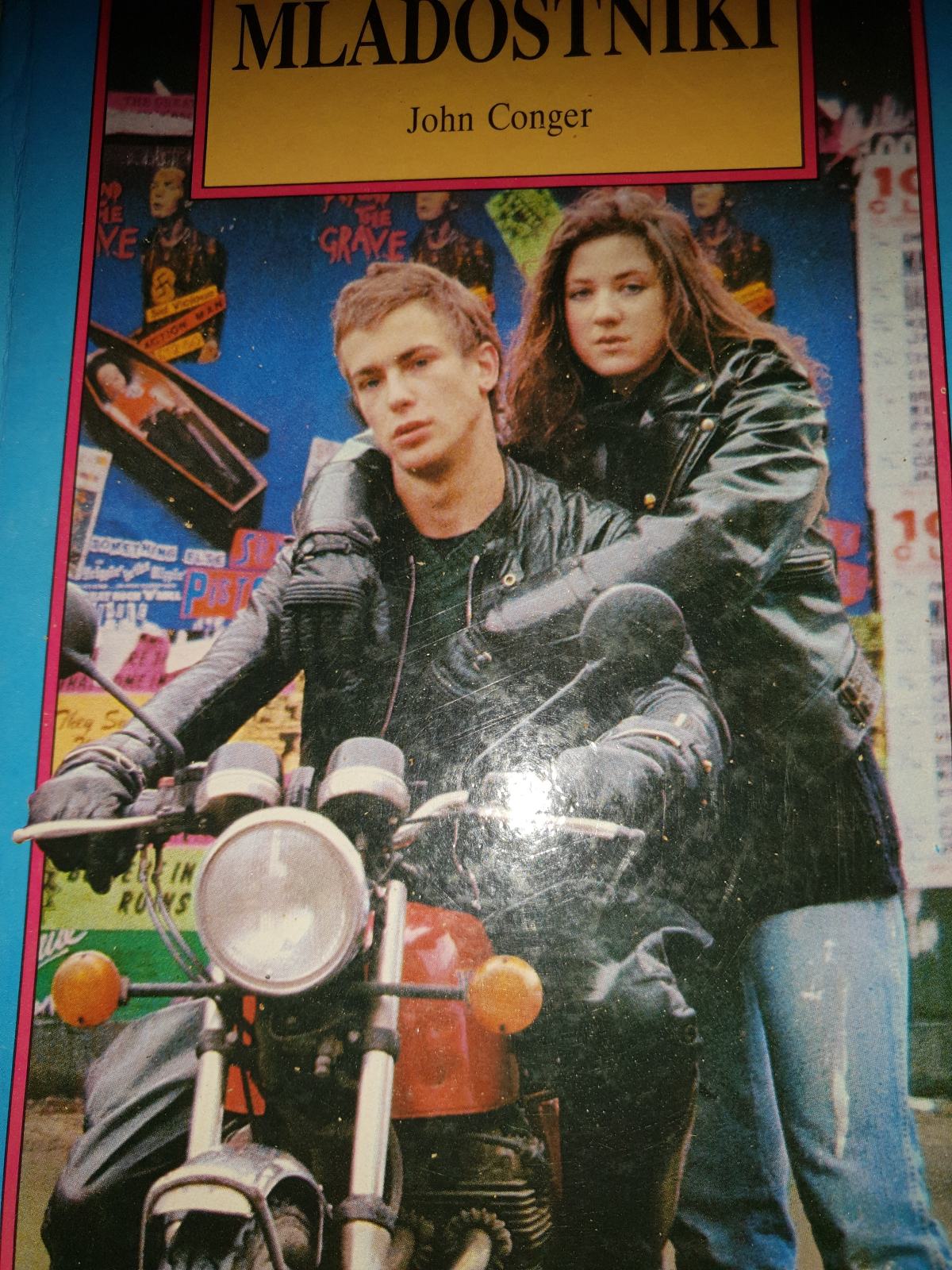 Mladostniki – John Conger