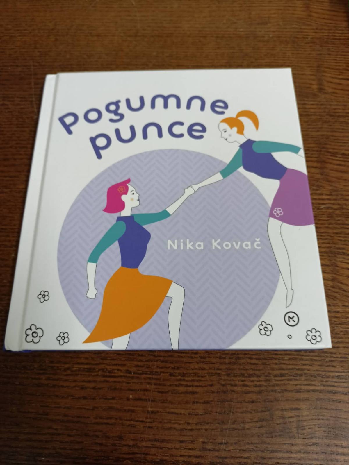 NIKA KOVAČ POGUMNE PUNCE