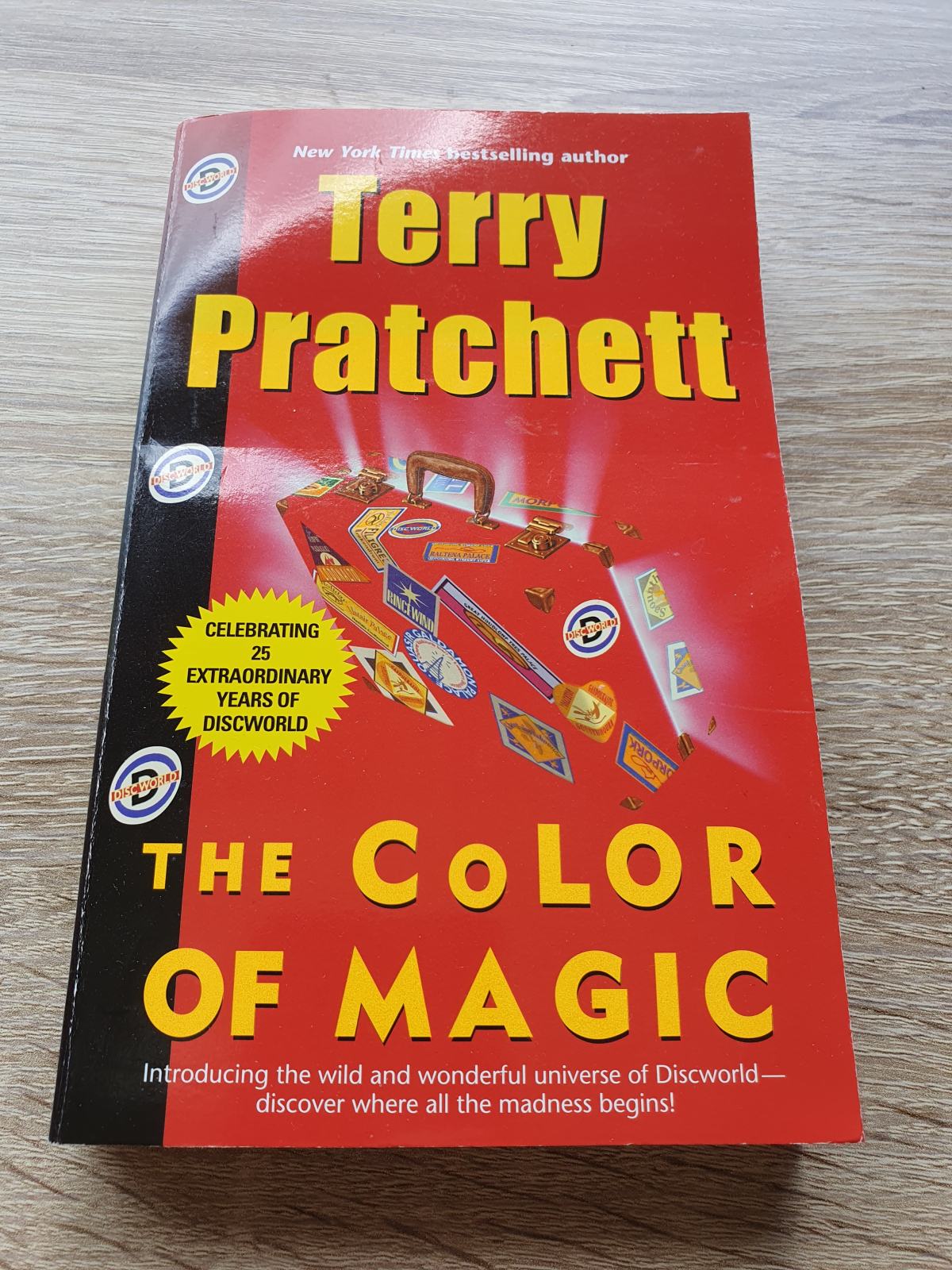 The Color of Magic - Terry Pratchett