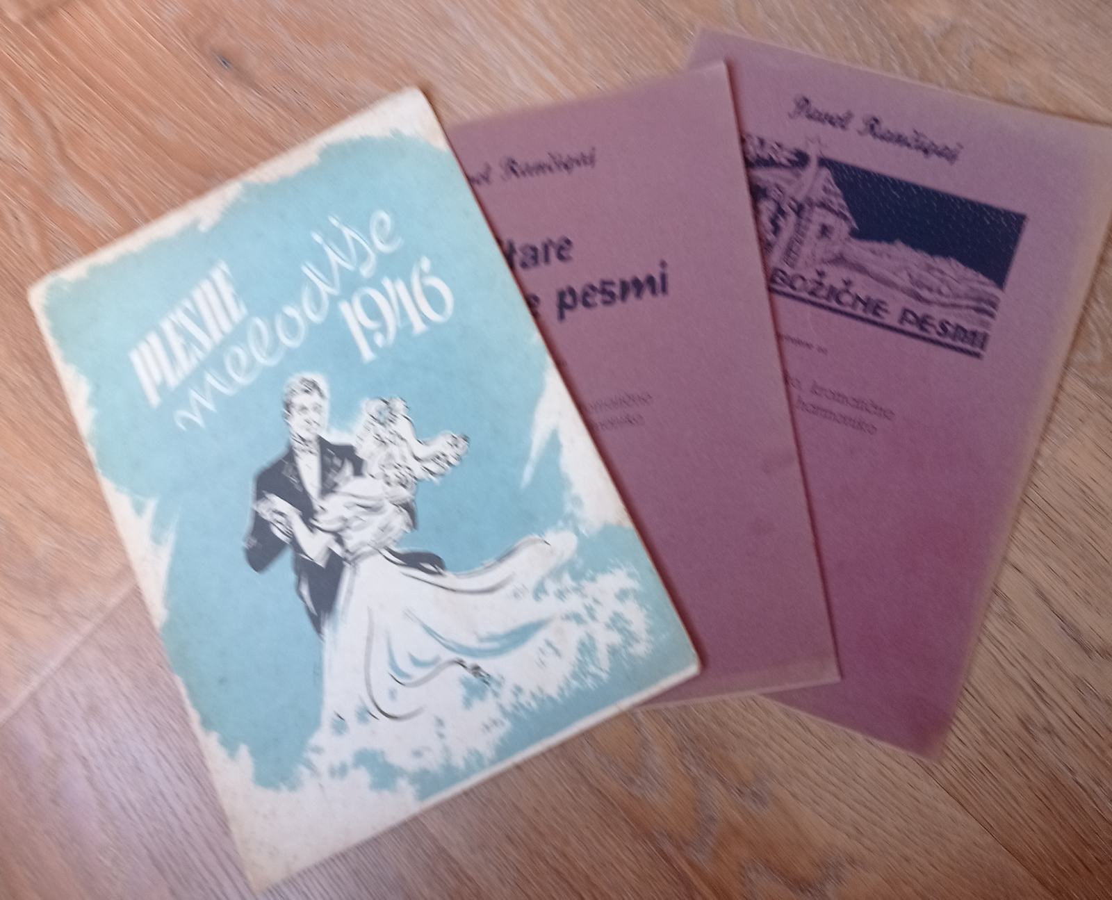 Glasbene note, Plesne melodije 1946 in božične pesmi.