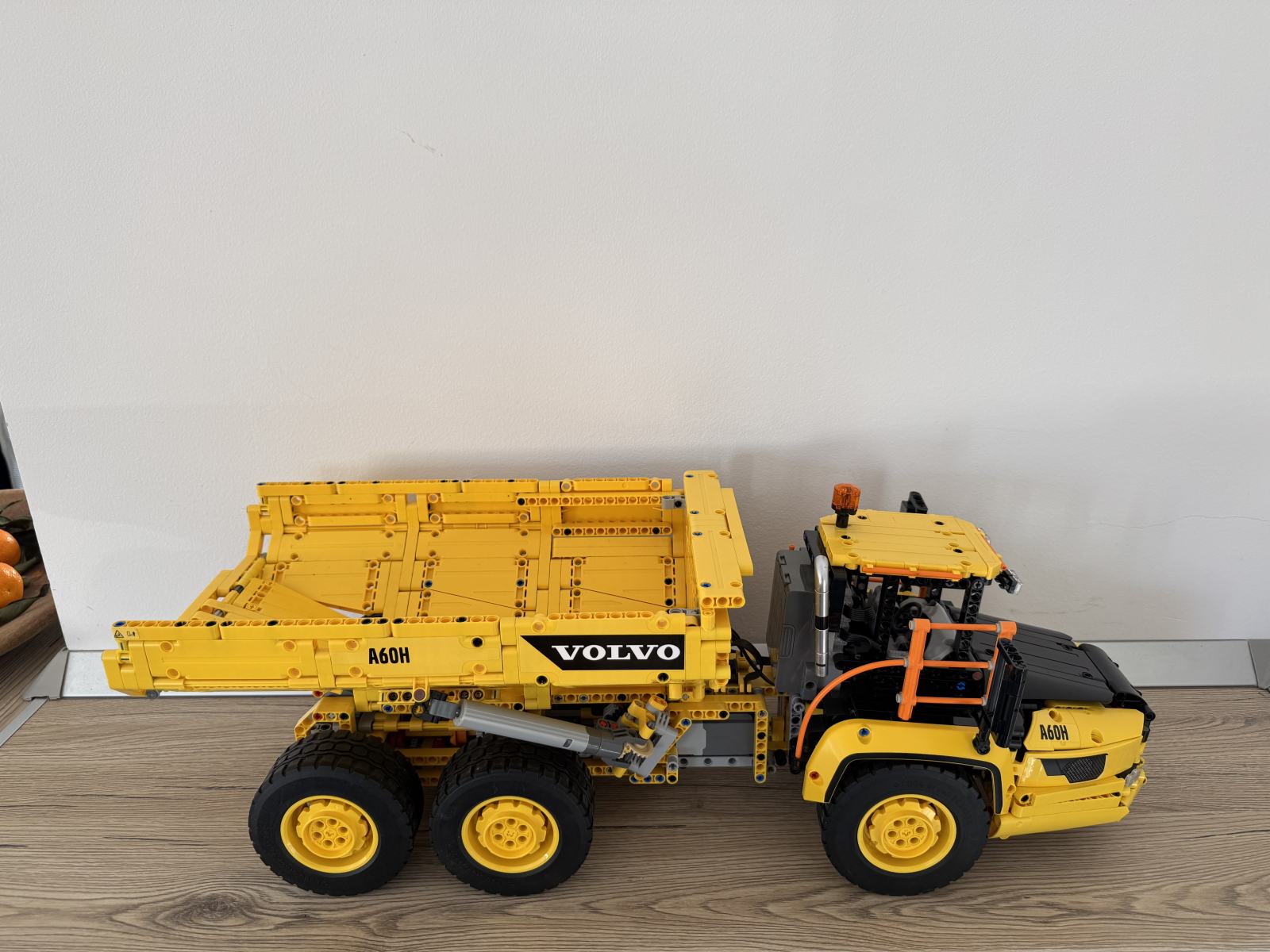 42114 LEGO Technic 6x6 Volvo Articulated Hauler