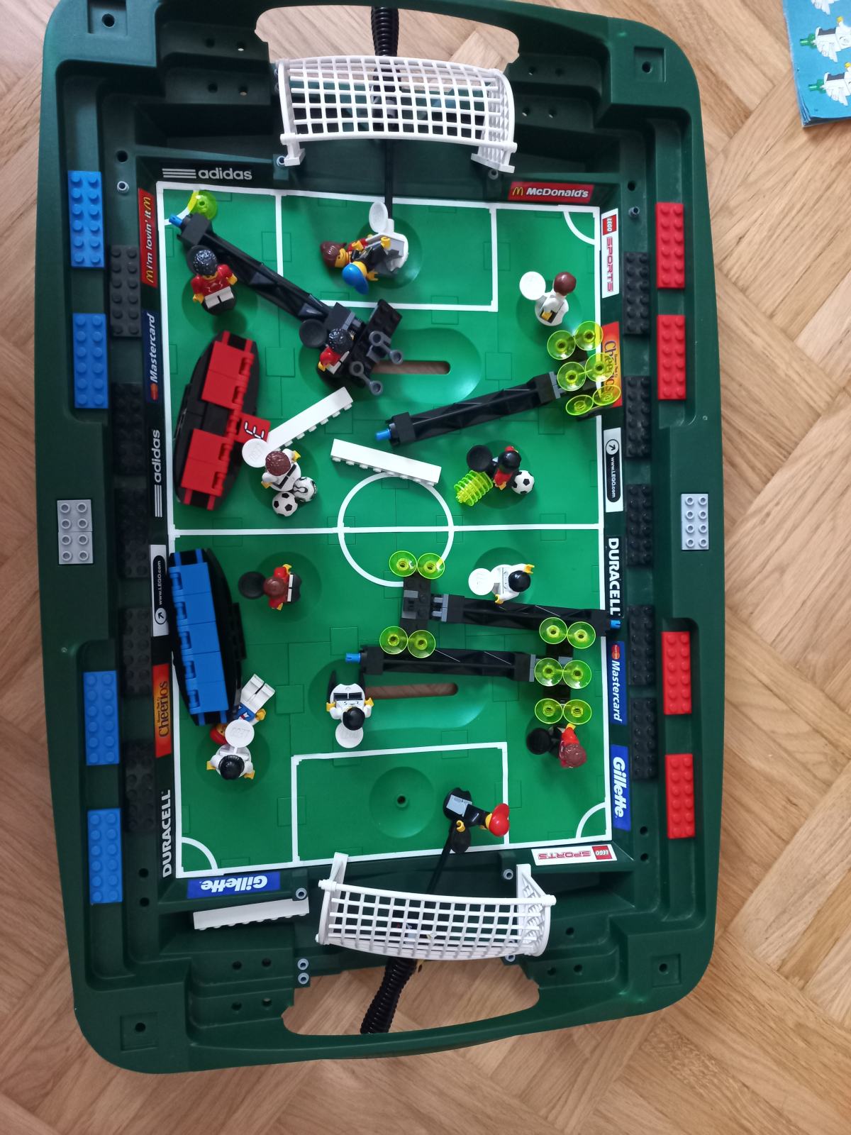 LEGO 3569 NOGOMETNO IGRIŠČE