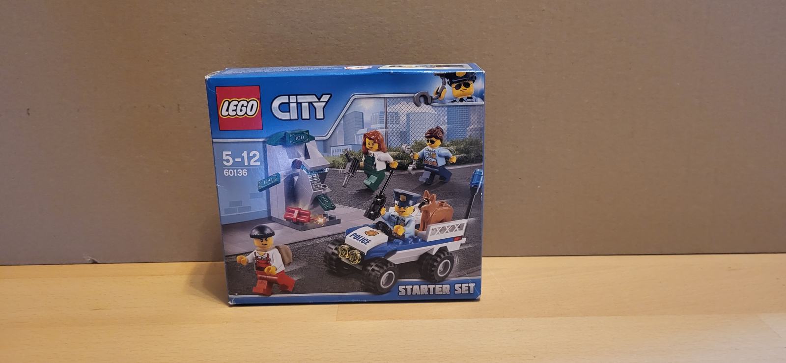 LEGO 60136