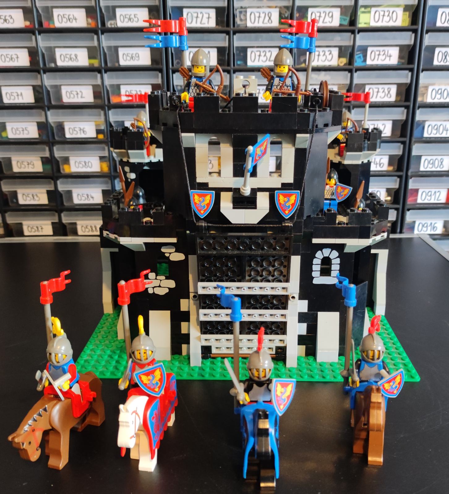 LEGO 6085 Black Monarchs Castle
