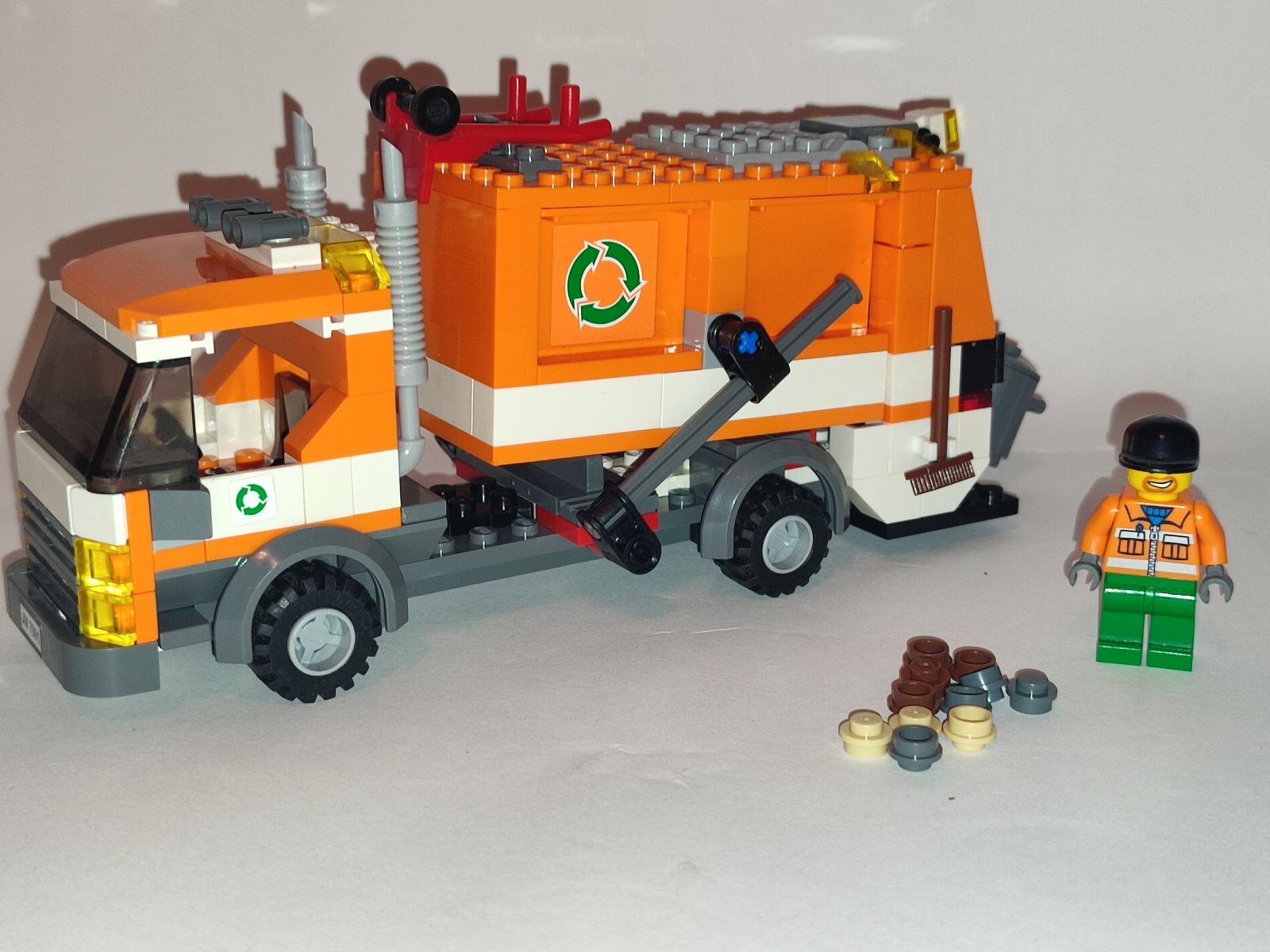 LEGO 7991 Recycle Truck (2007)