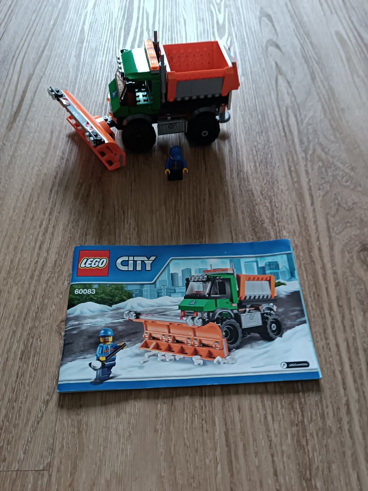 Lego city 60083 Snowplow truck