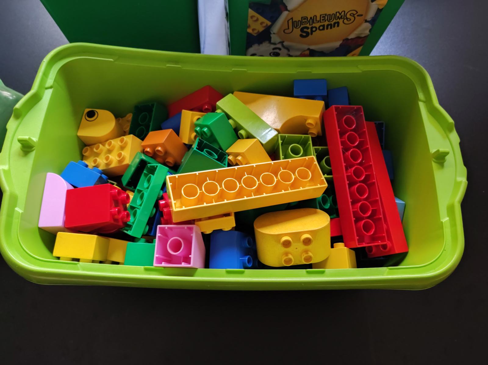 LEGO Duplo kocke v škatli