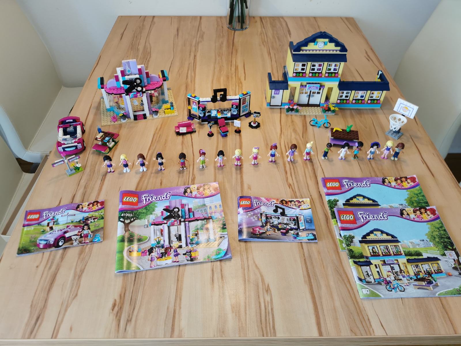 Lego Friends 41005 41093 41103 41013 plus 18 figur