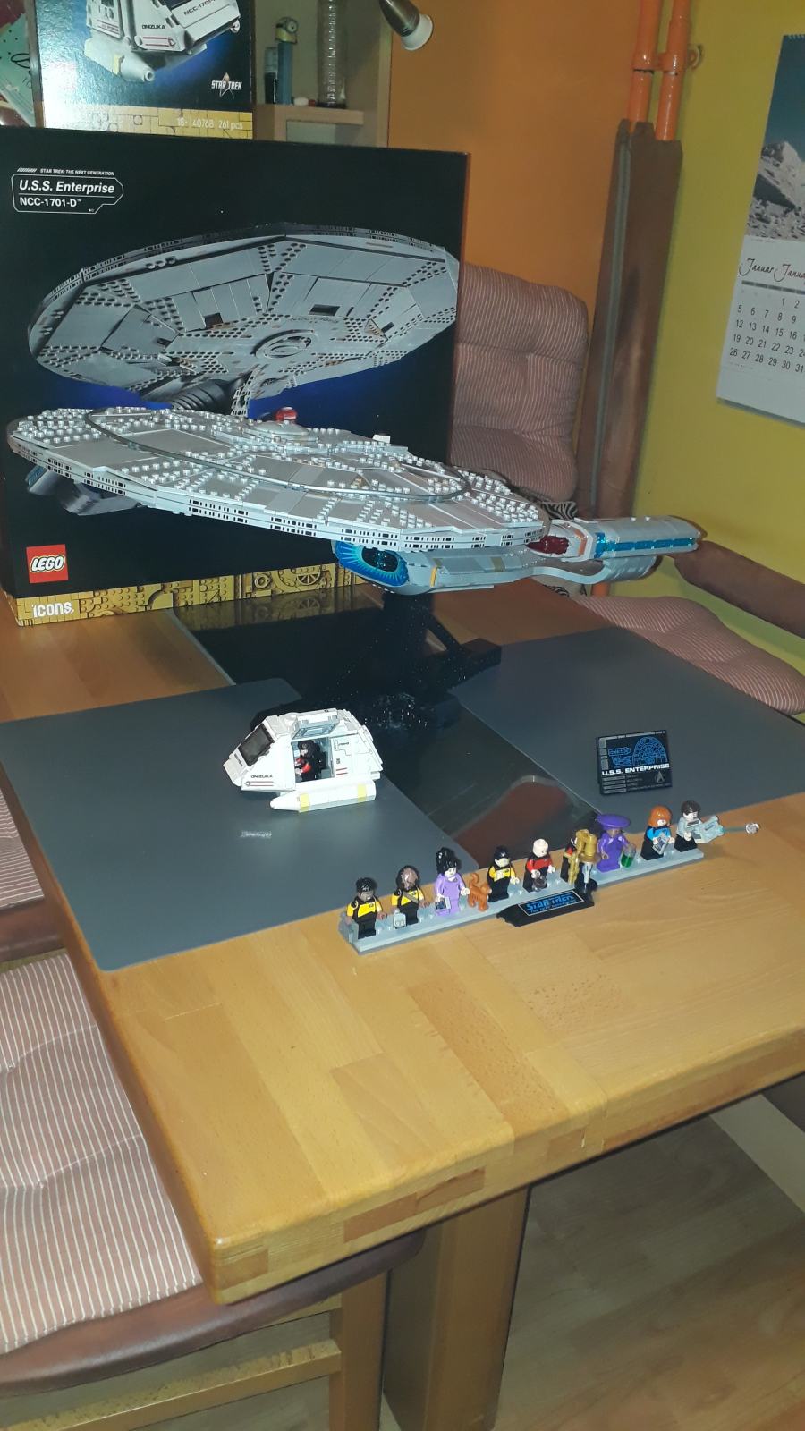Lego icons 10356 Star Trek U.S.S. Enterprise NCC-1701-D