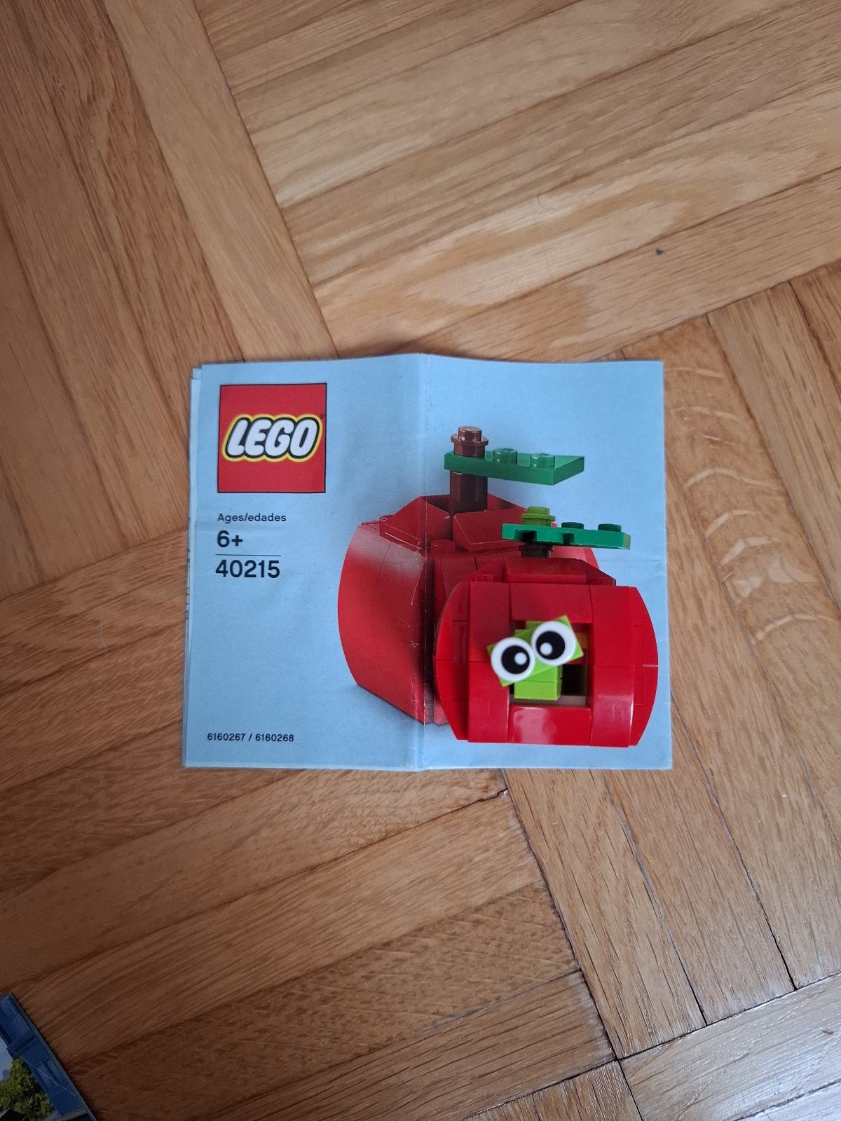Lego jabolko 40215