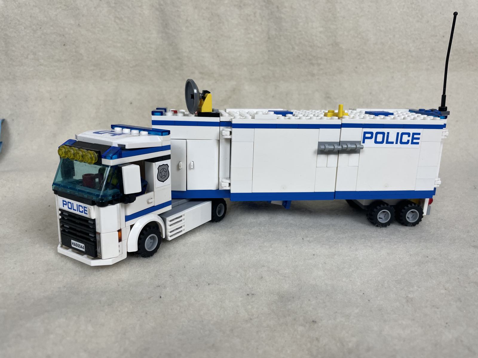 Lego komplet 60044 Mobile Police Unit