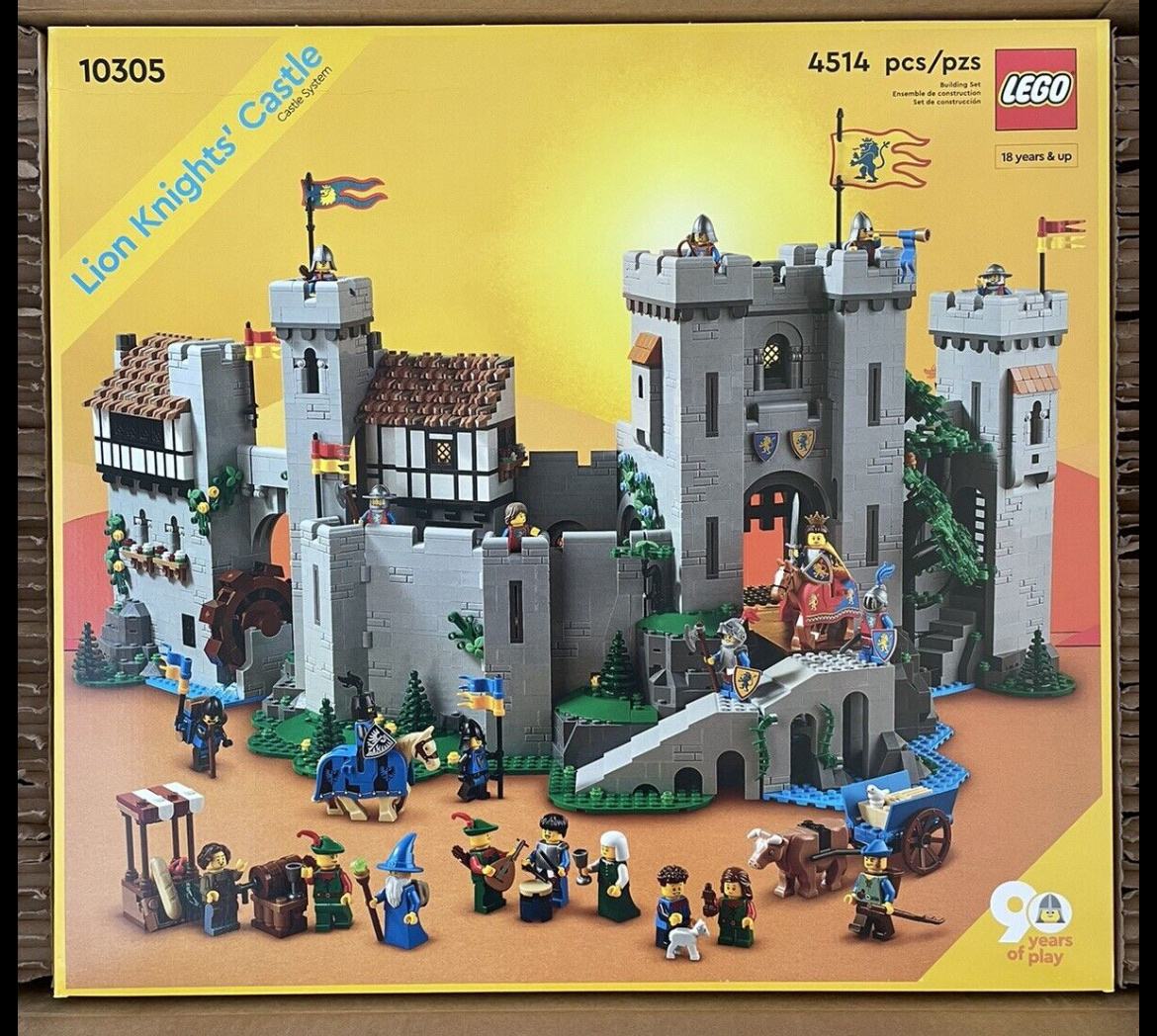 Lego Lion Knights Castle (10305)
