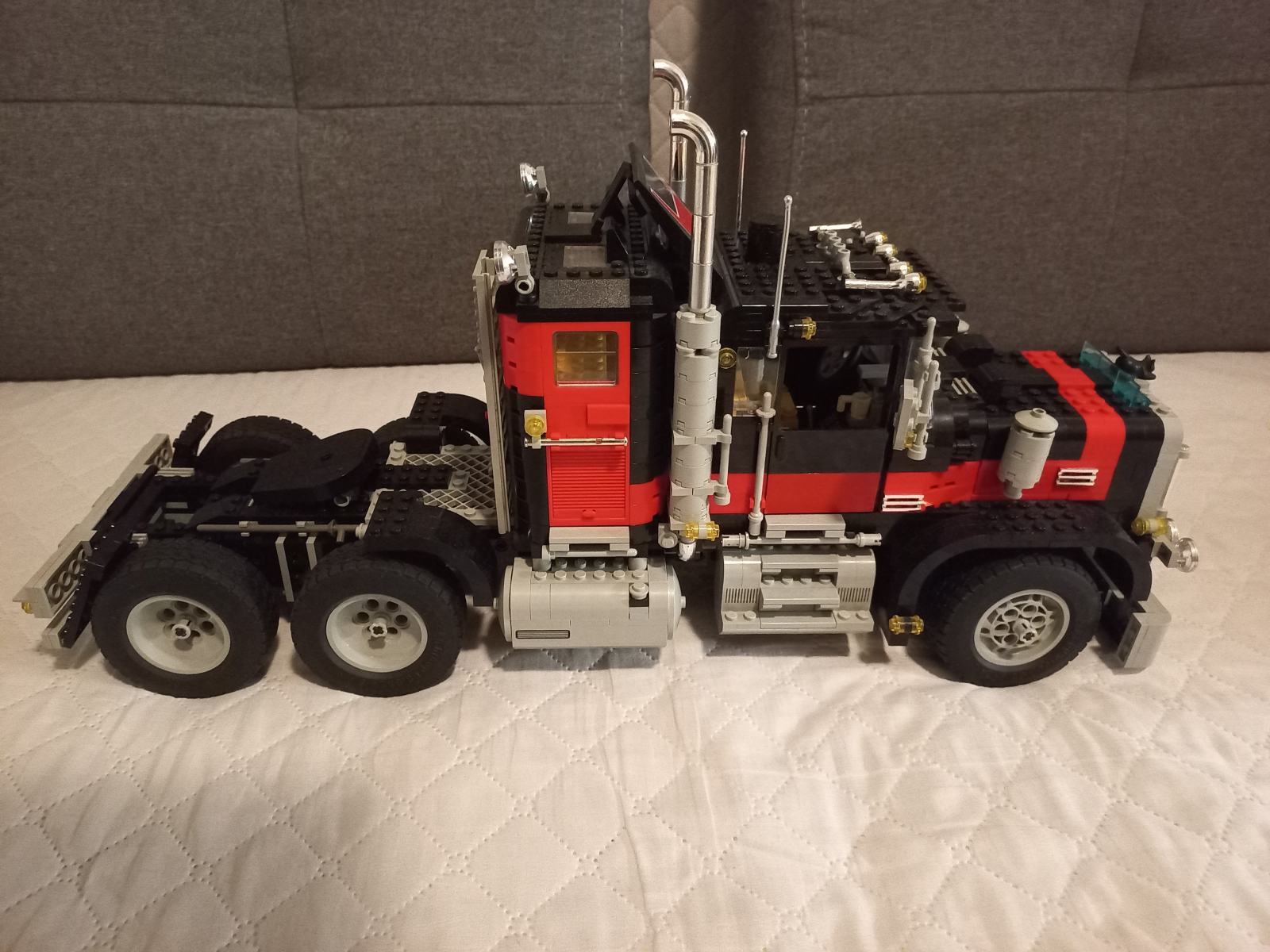 LEGO MODEL TEAM 5571 BLACK CAT