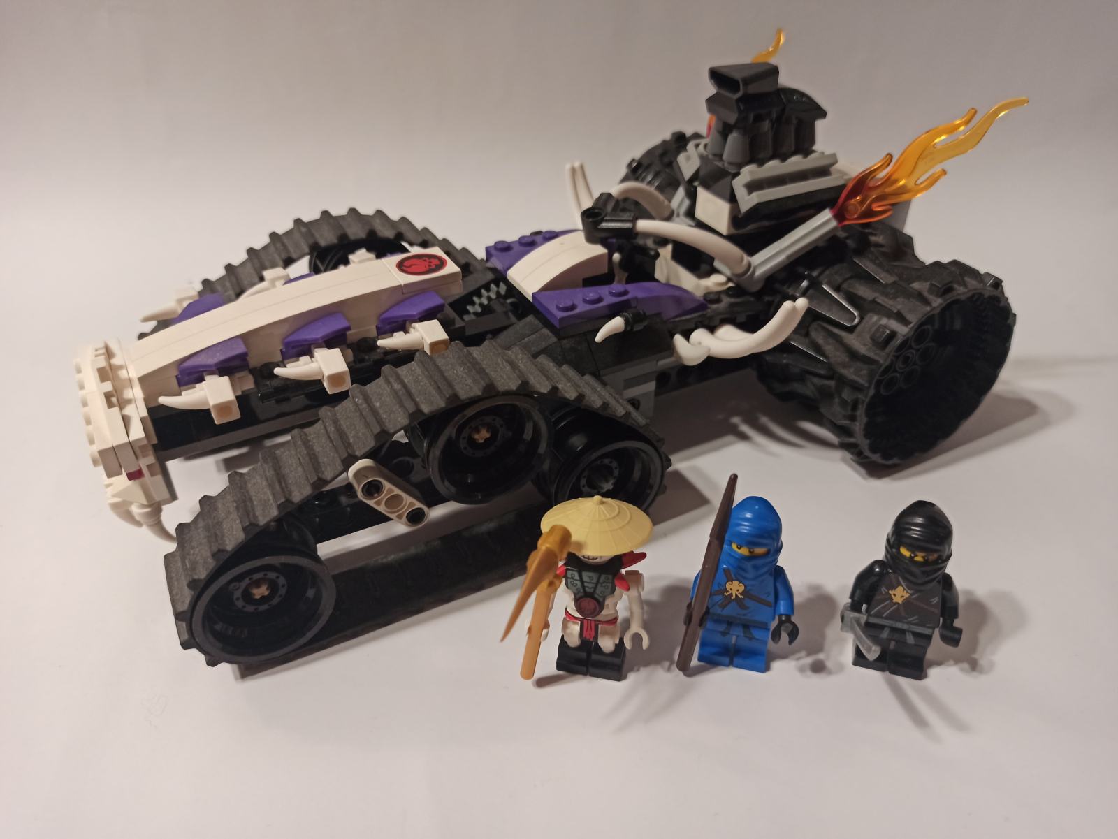 LEGO Ninjago 2263 Turbo Shredder (2011)