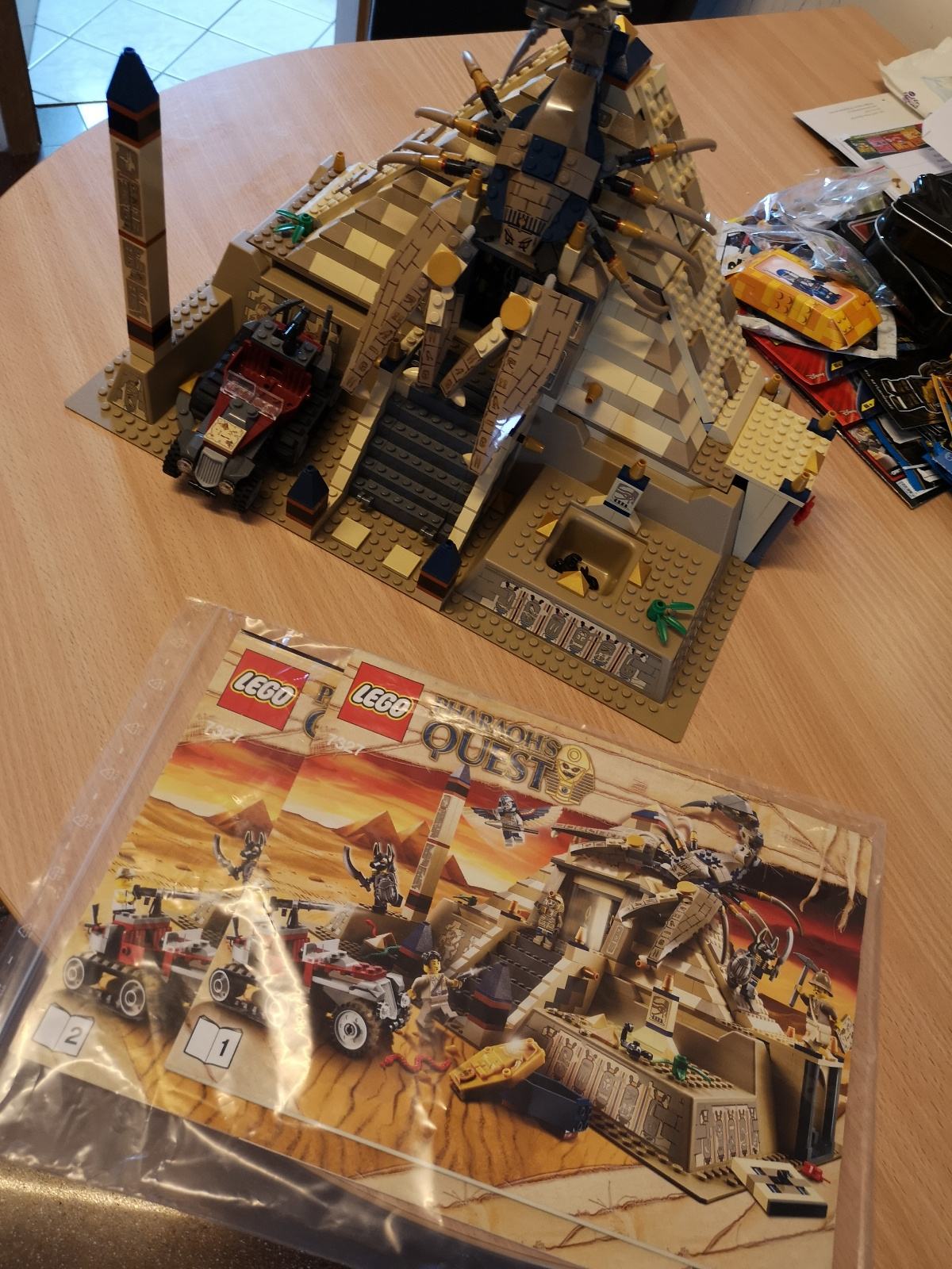Lego set 7327 Scorpions pyramid