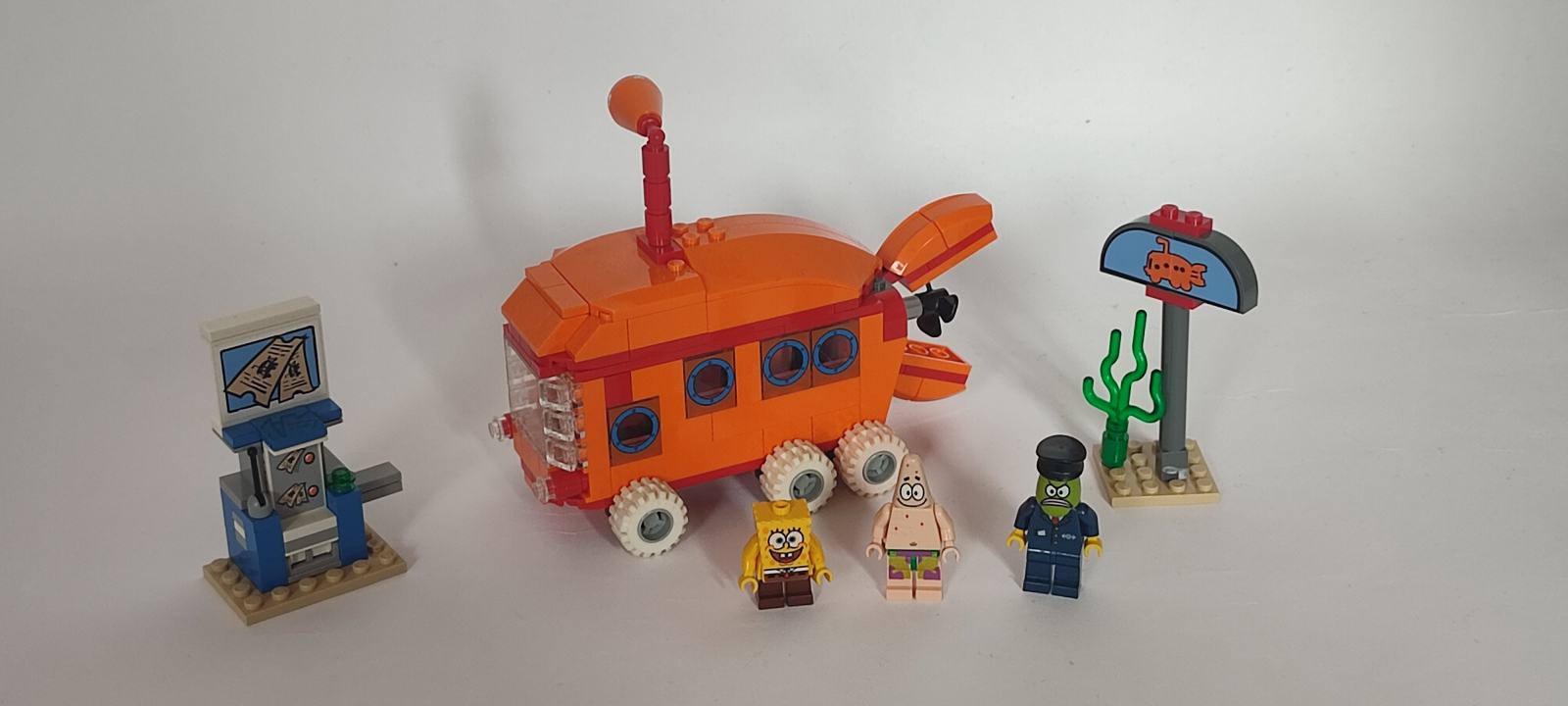 LEGO SpongeBob 3830 The Bikini Bottom Express (2008)