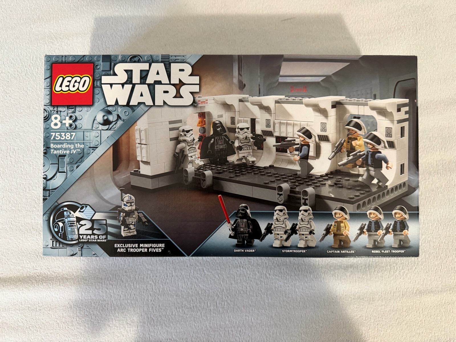 LEGO Star Wars - 75387 Boarding the Tantive IV
