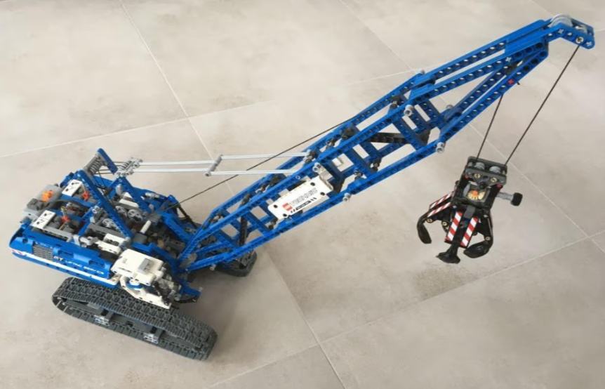 LEGO Technic 42042 Crawler Crane