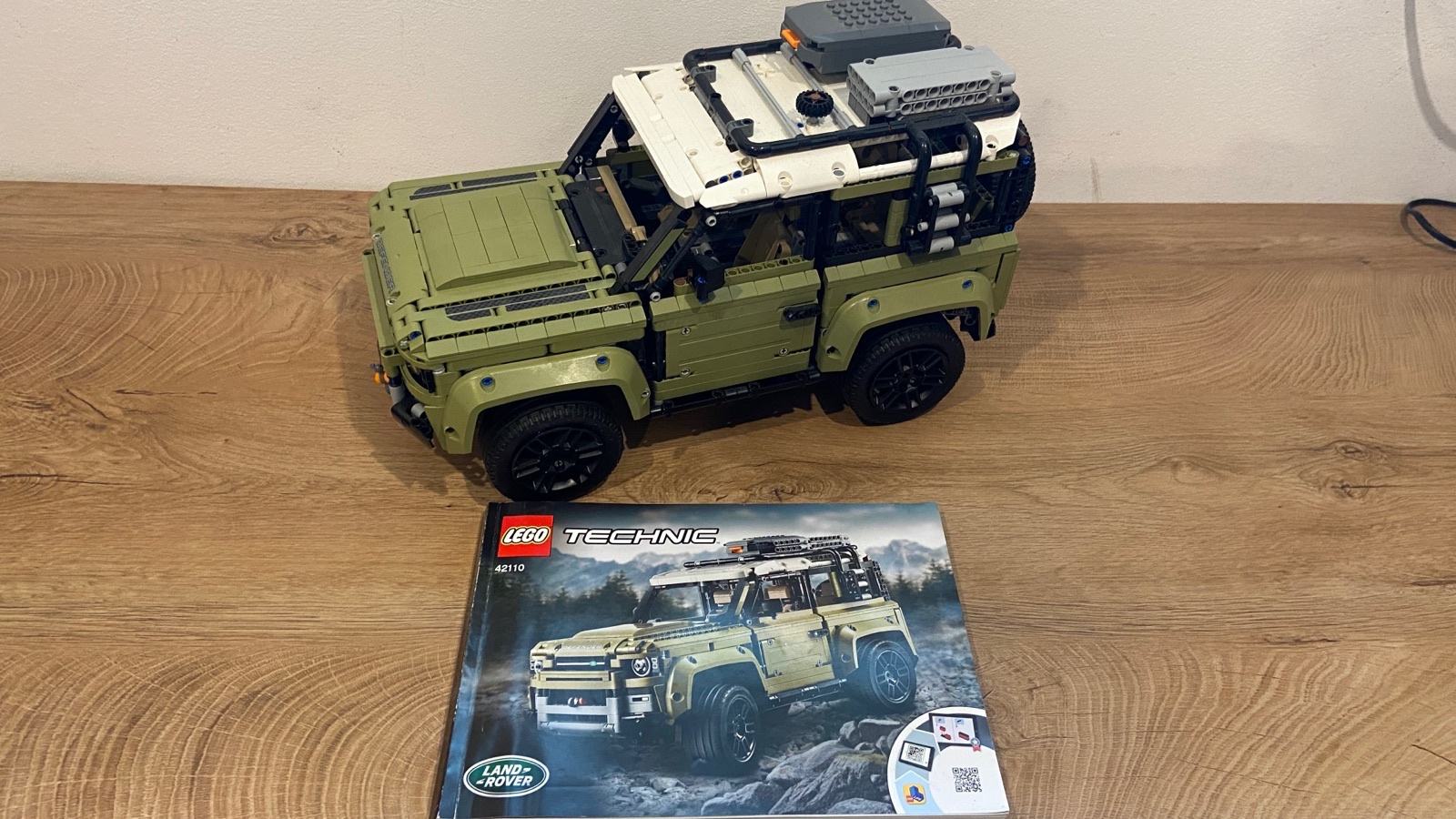 Lego Technic 42110 Land Rover Defender