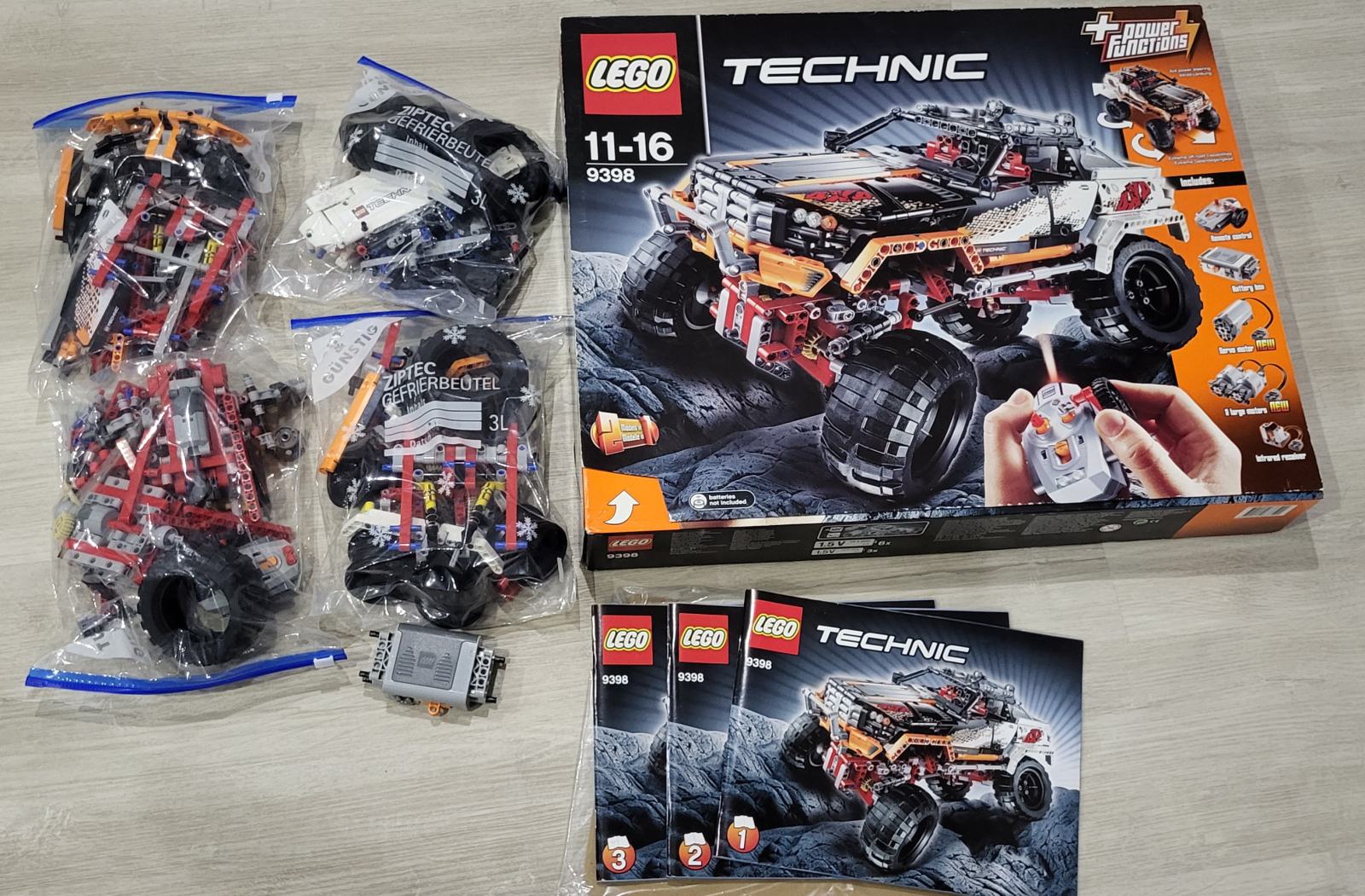 Lego Technic 4x4 Crawler 9398 dodatno tudi luči