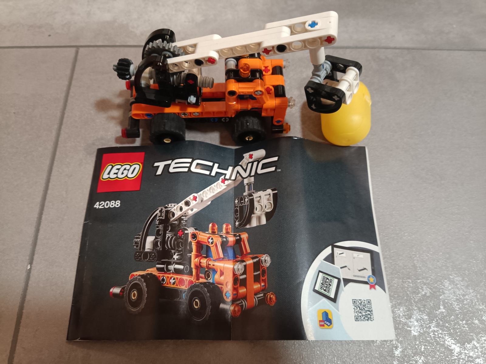 LEGO Technic Hidravlično dvigalo 42088