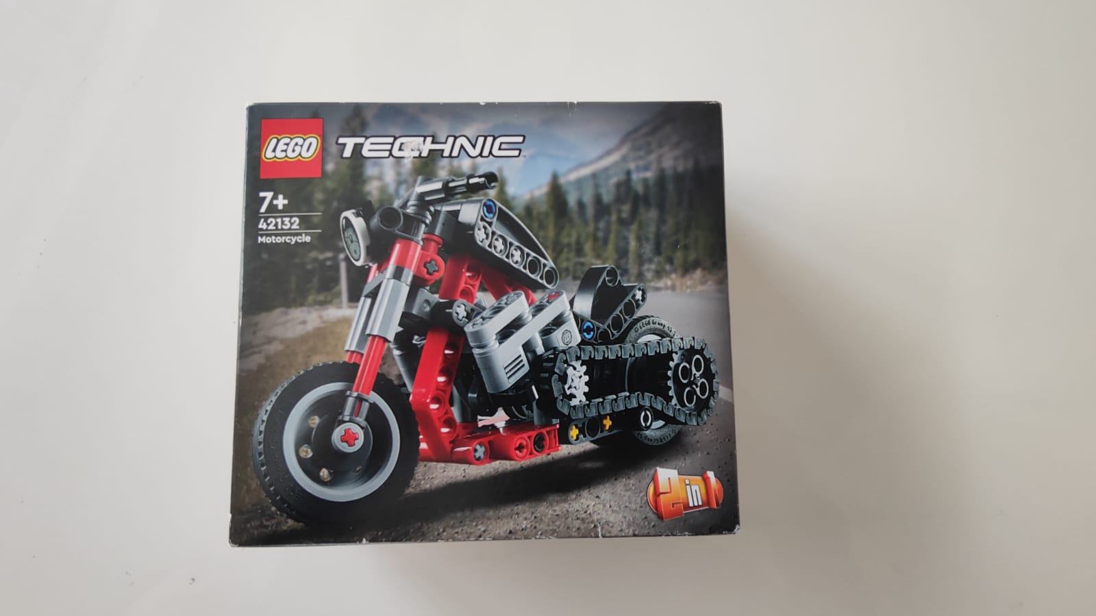 LEGO Technic Motor 42132 - novo, neodprto