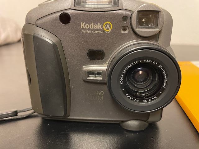 KODAK ZOOM CAMERA DC 260, DIGITAL SCIENCE