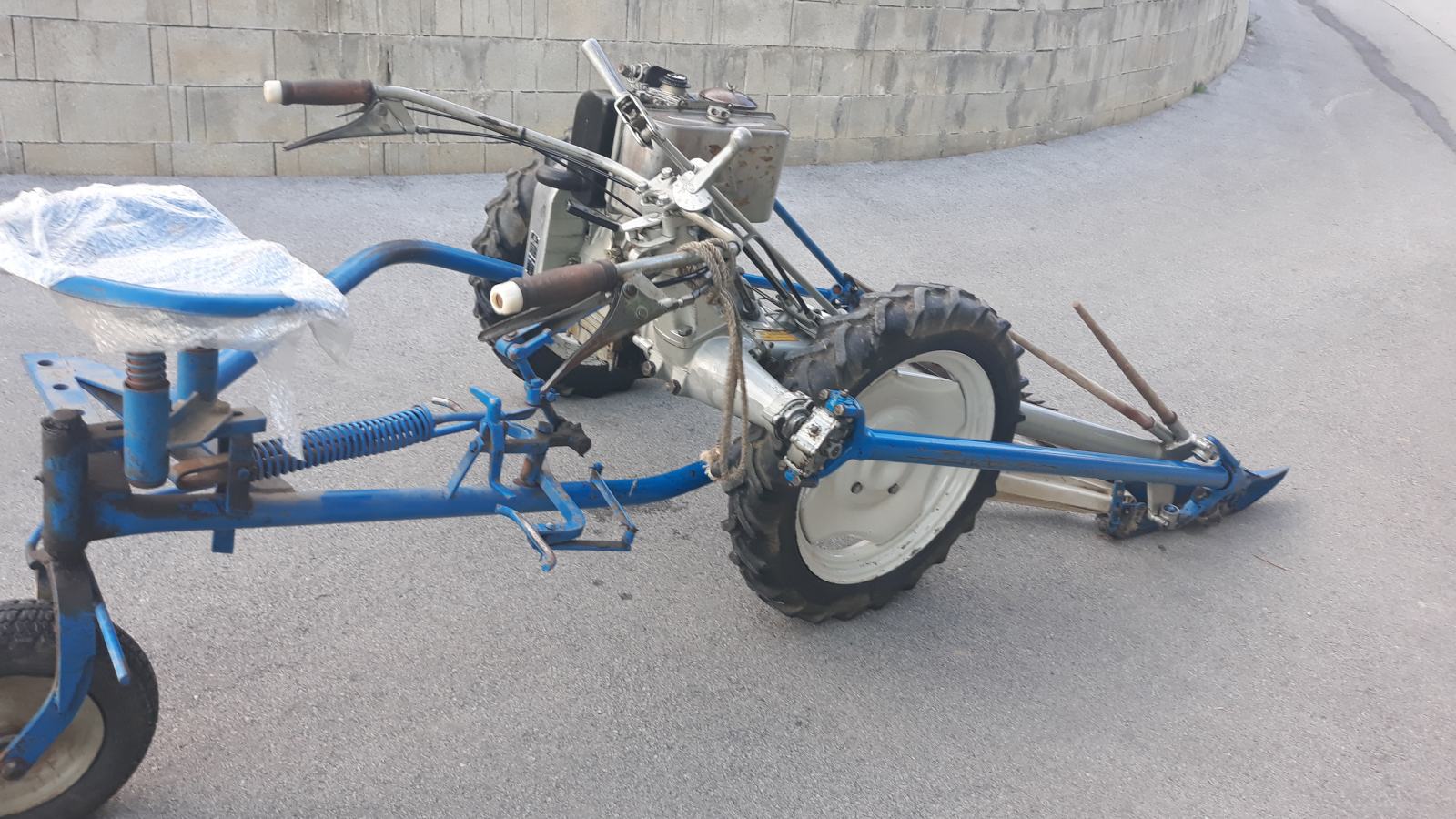Bcs 127 diesel z vozickom Acme motor