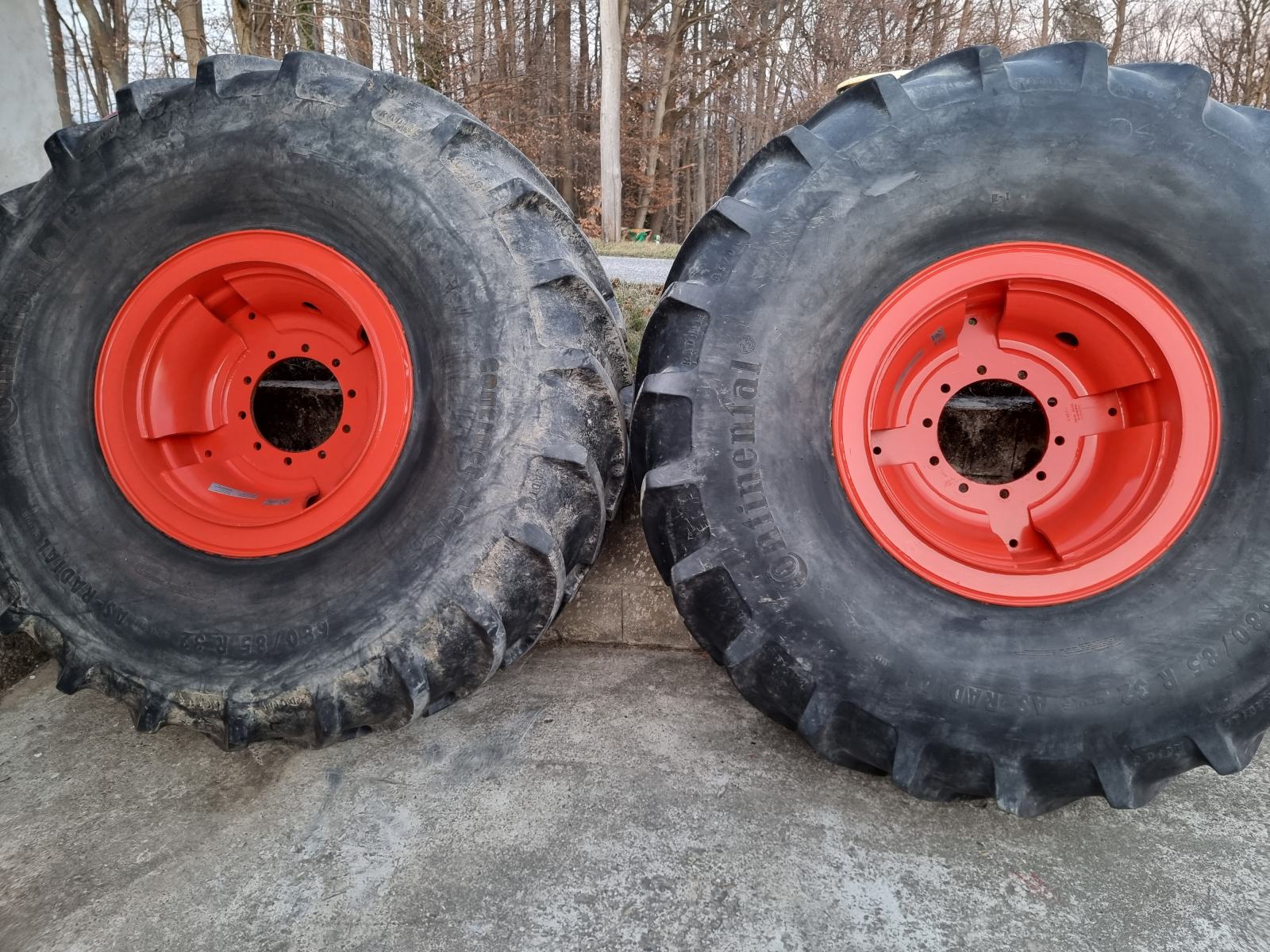 Continental 680/85 R32