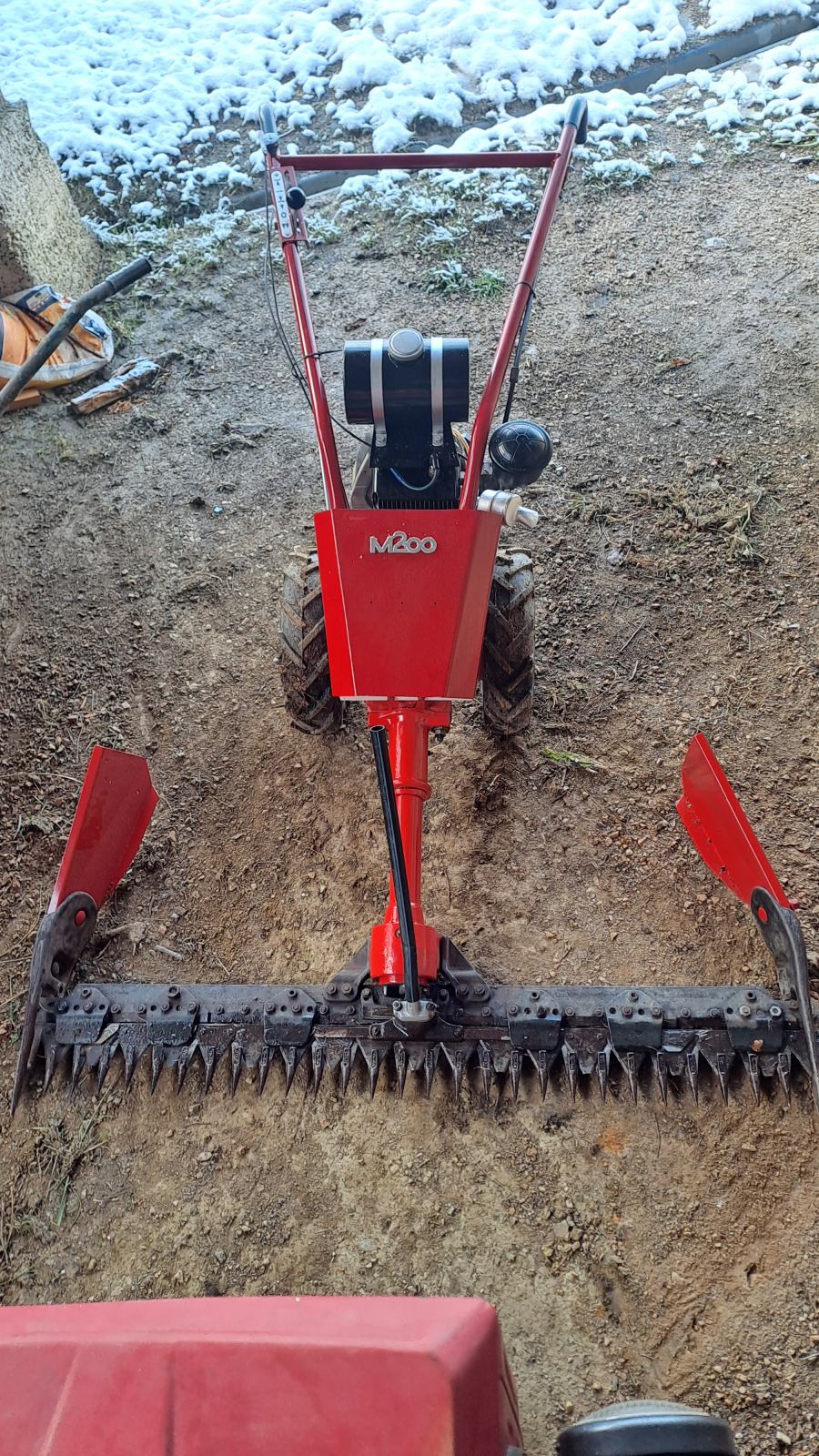 KOSILNICA BUCHER M200