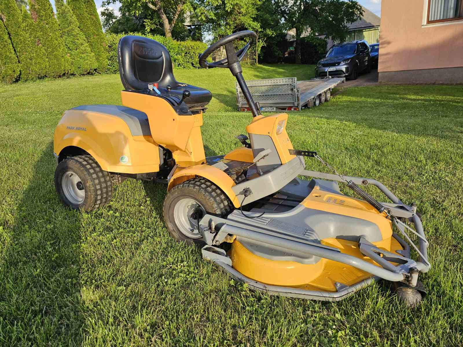 Stiga PARK ROYAL 2WD 110CM ELEKTRIČNI DVIG KOSIŠČA