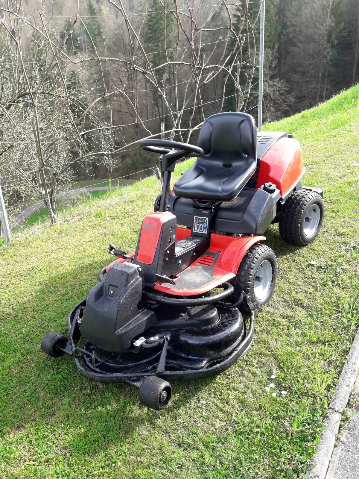 Vrtni traktor 4x4