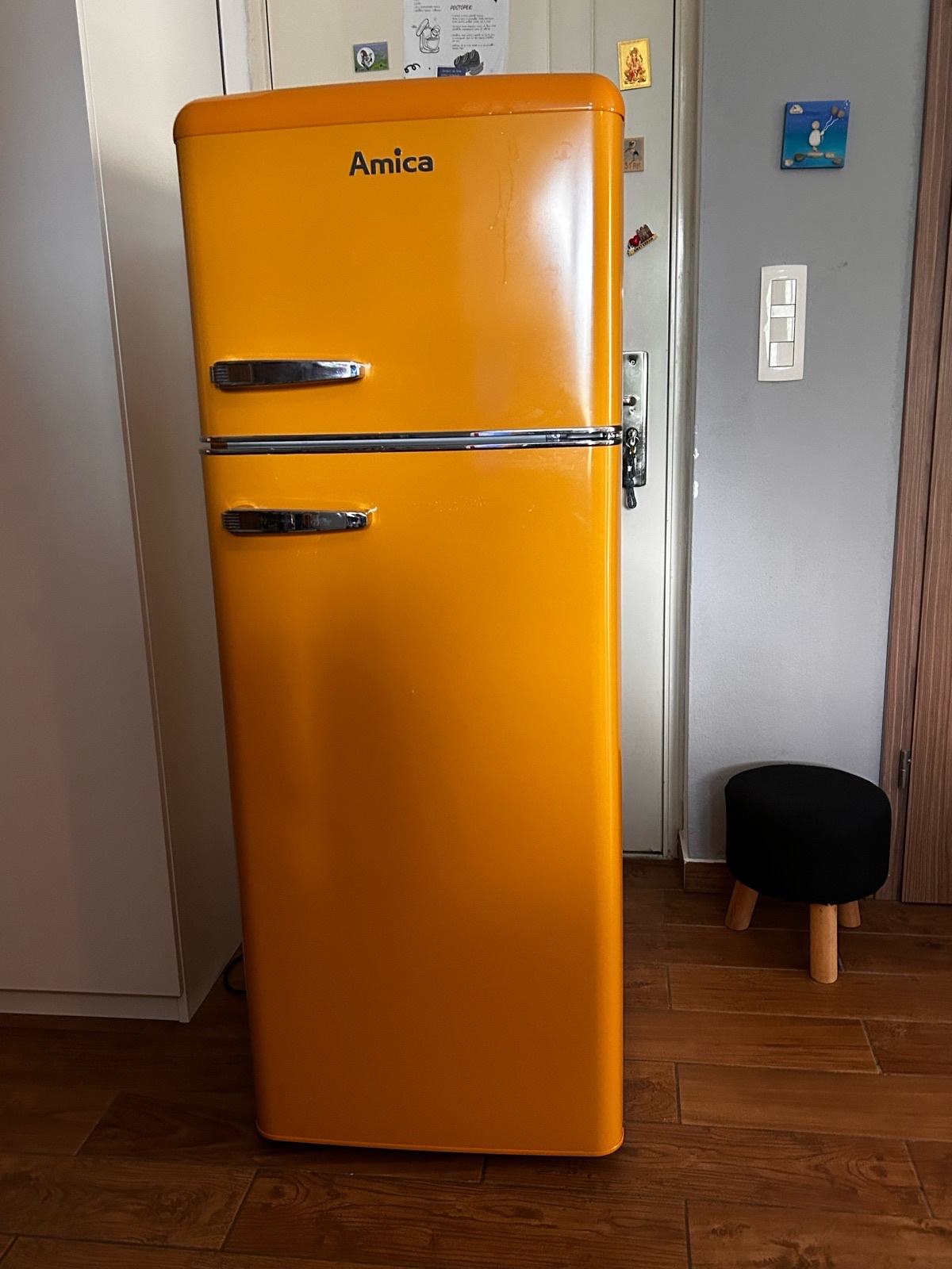 Hladilnik retro Amica