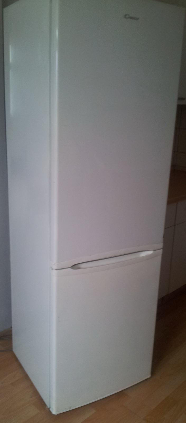 Ptuj - Candy Hladilnik z zamrzovalnikom 180 cm - 330 L