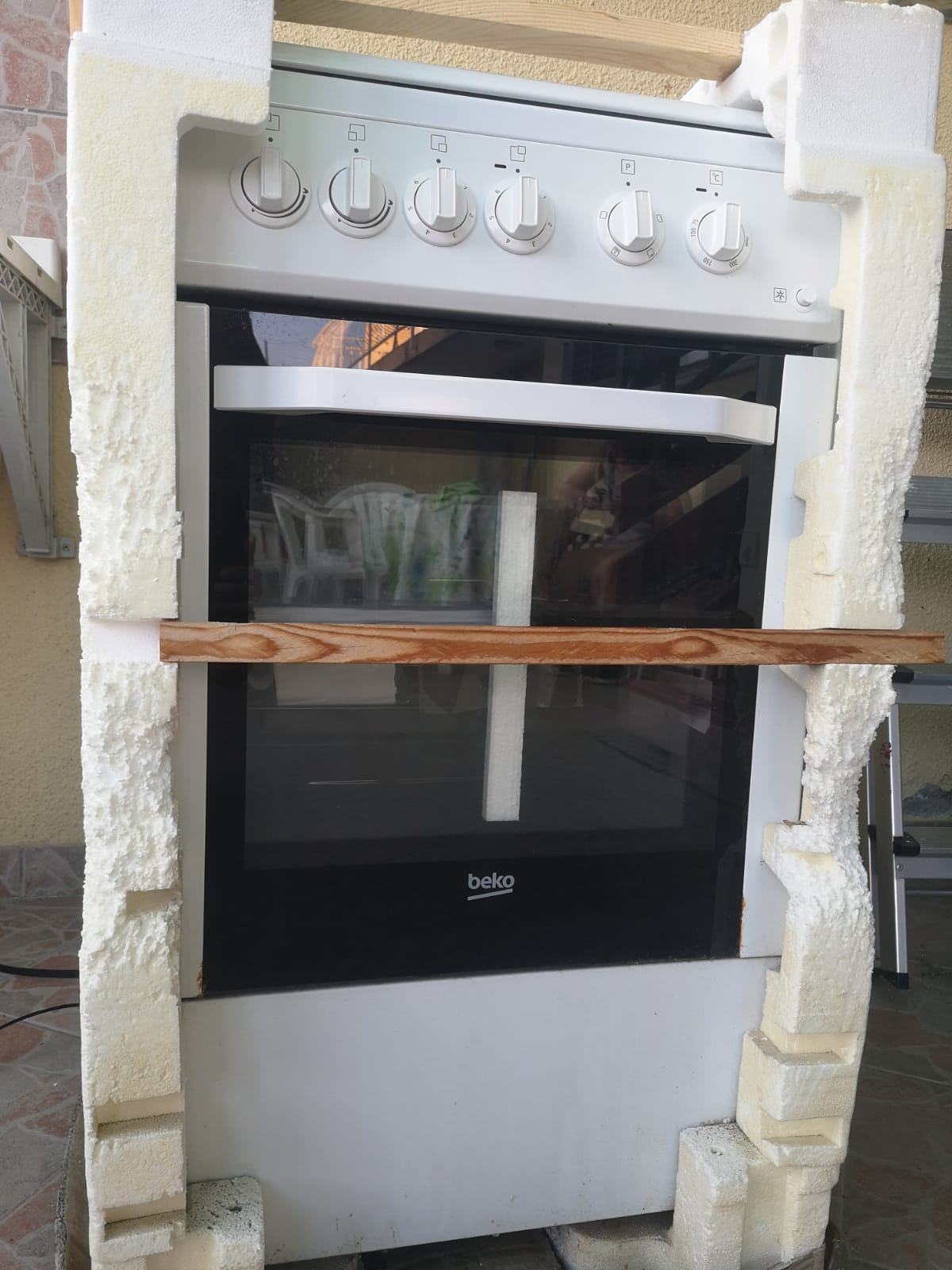Beko štedilnik CSS 54010 DW