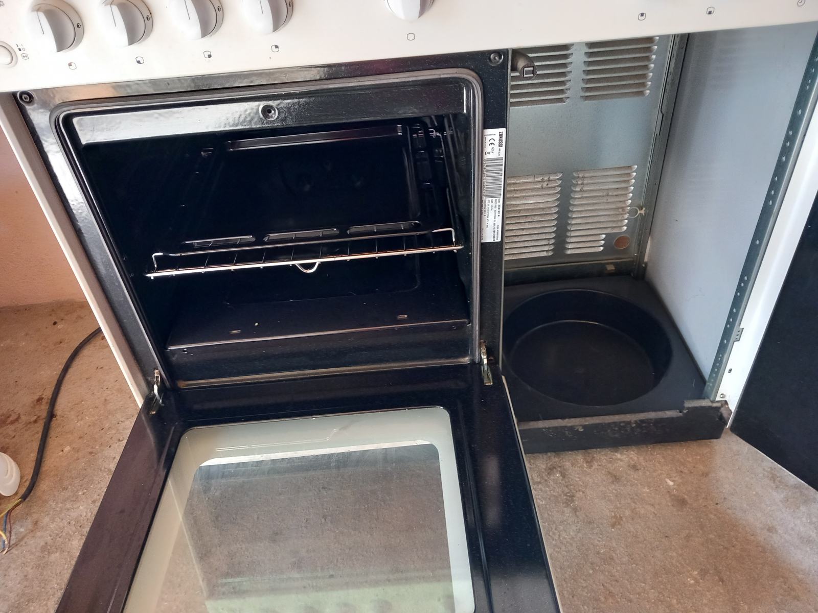 KOMBINIRANI ELEKTRIČNI ŠTEDILNIK ZANUSSI- 90 cm