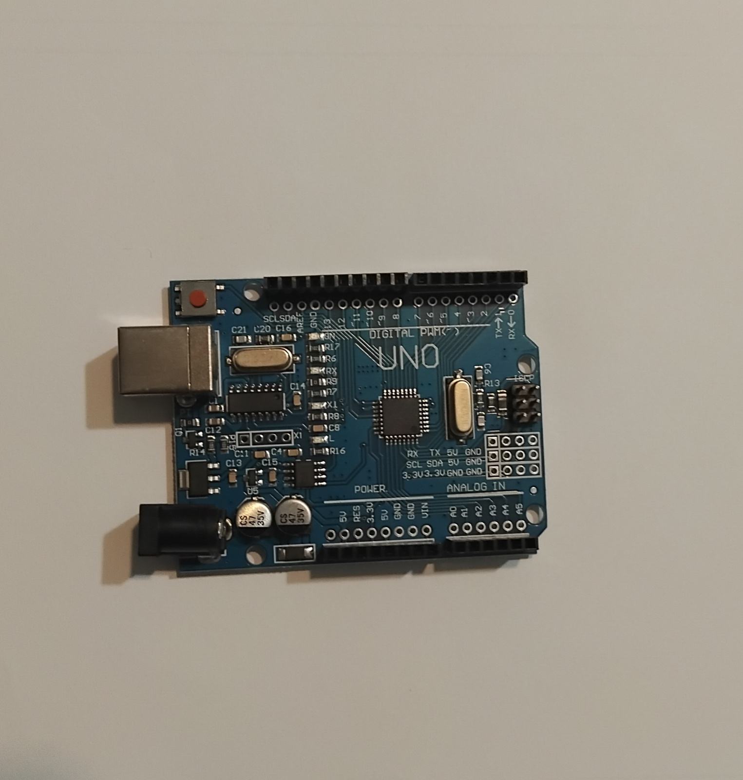 Arduino Uno R3 - mikrokontrolerska plošča