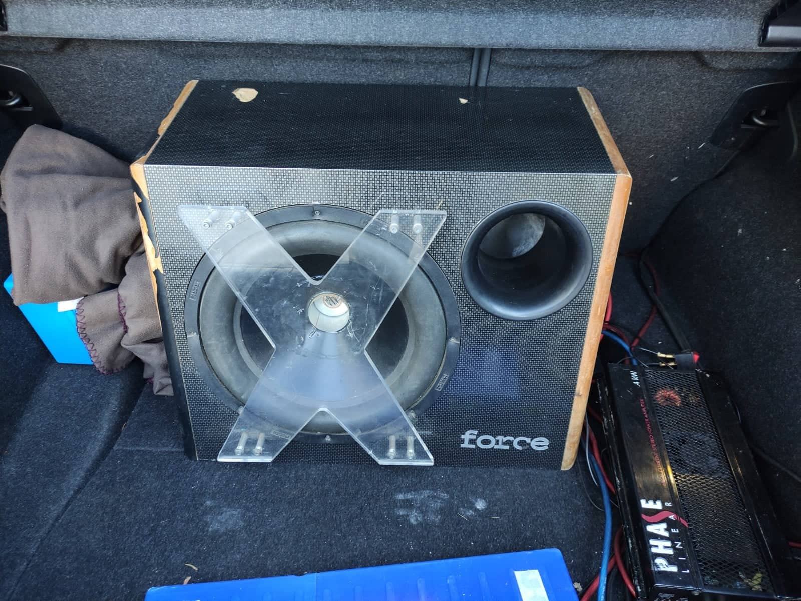 Magnat XForce 3000 woofer 600W + Phase linear ojačevalec