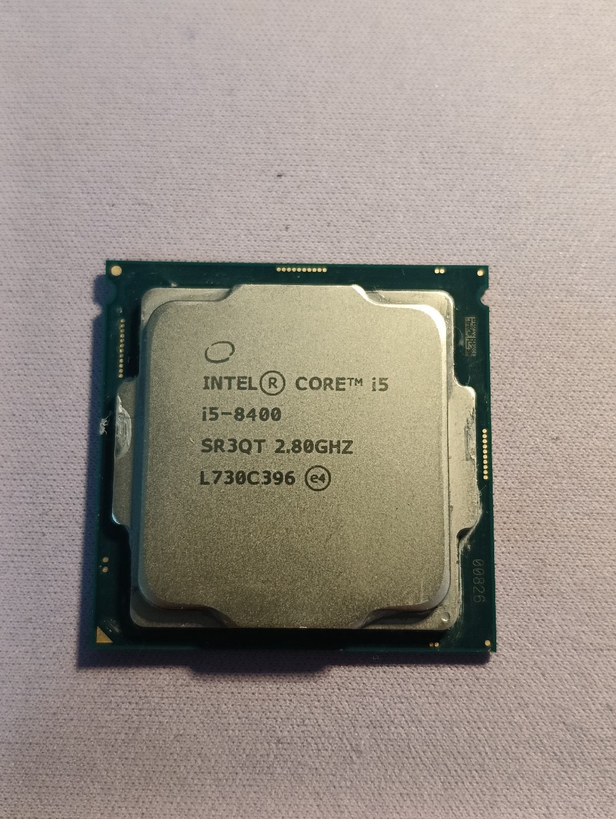 Procesor cpu i5-8400 in 8gb ram ddr4 (2x po 1x 4gb ddr4)