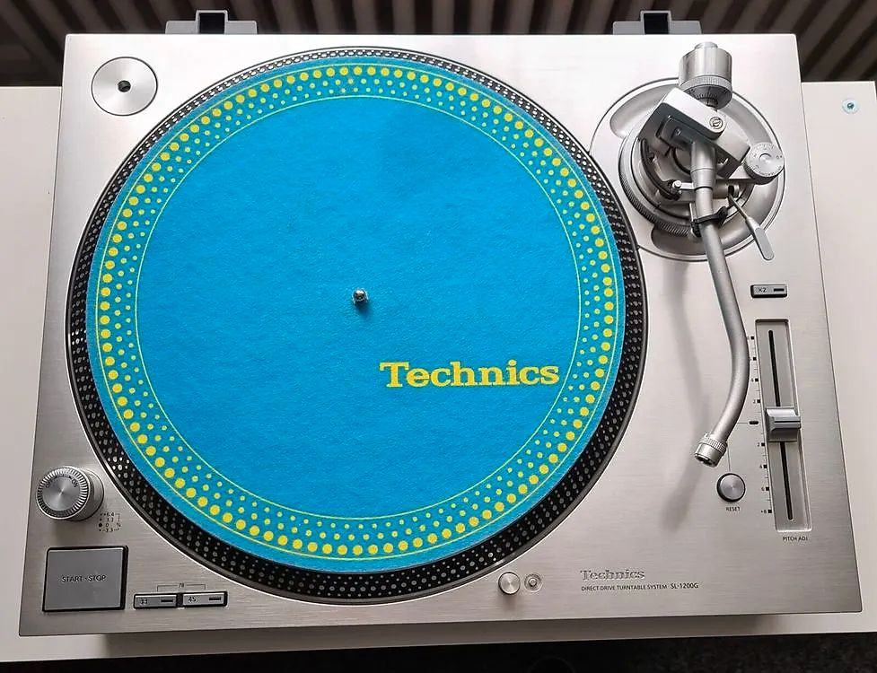 Gramofon Technics SL-1200G