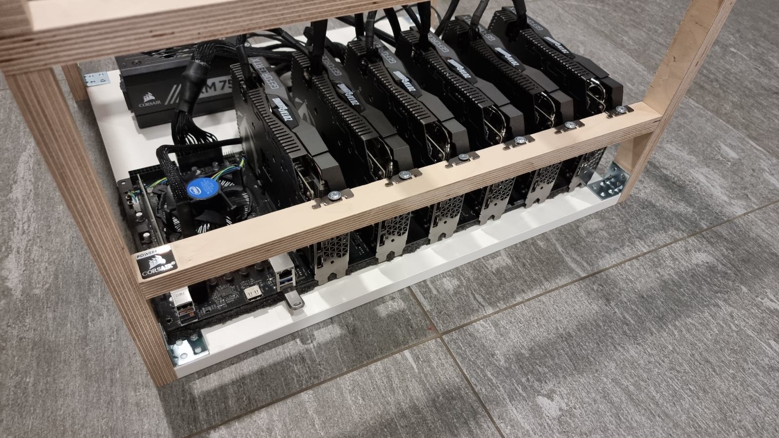 Mining rig Nvidia RTX 2060 200 MHs Ethereum