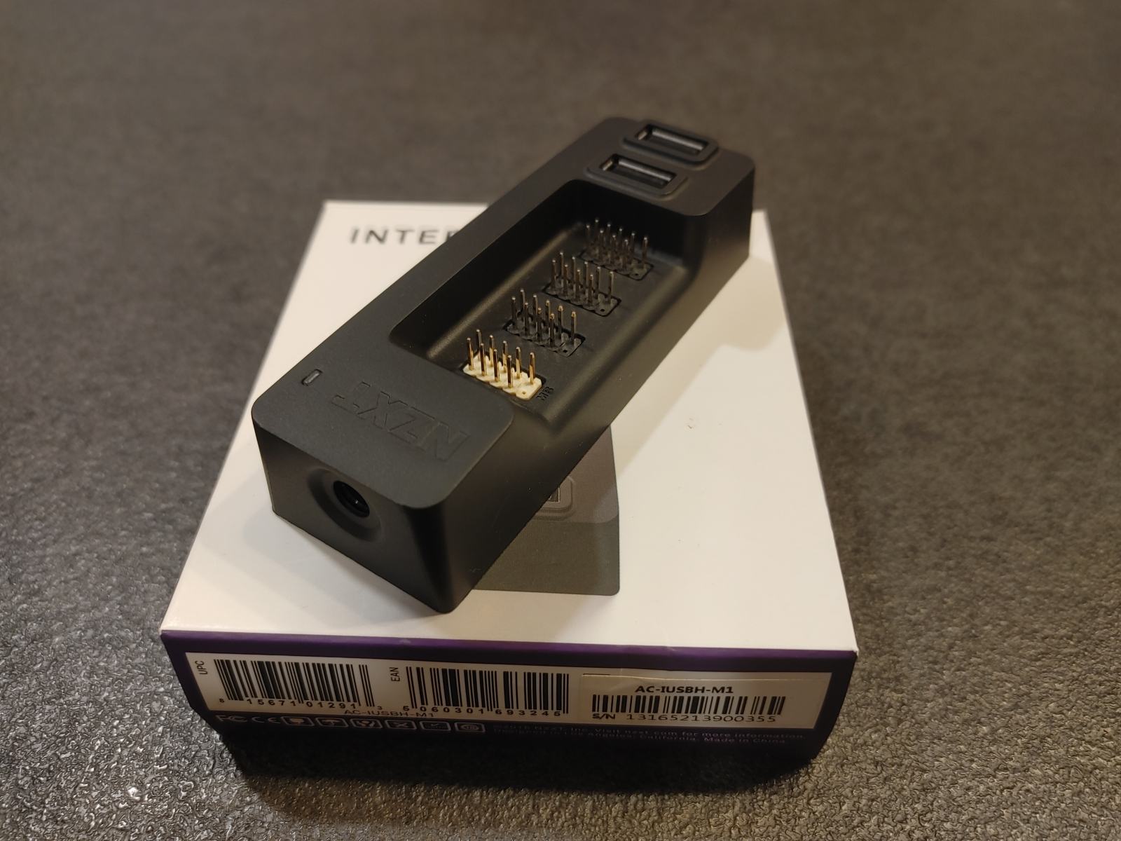 NZXT USB hub