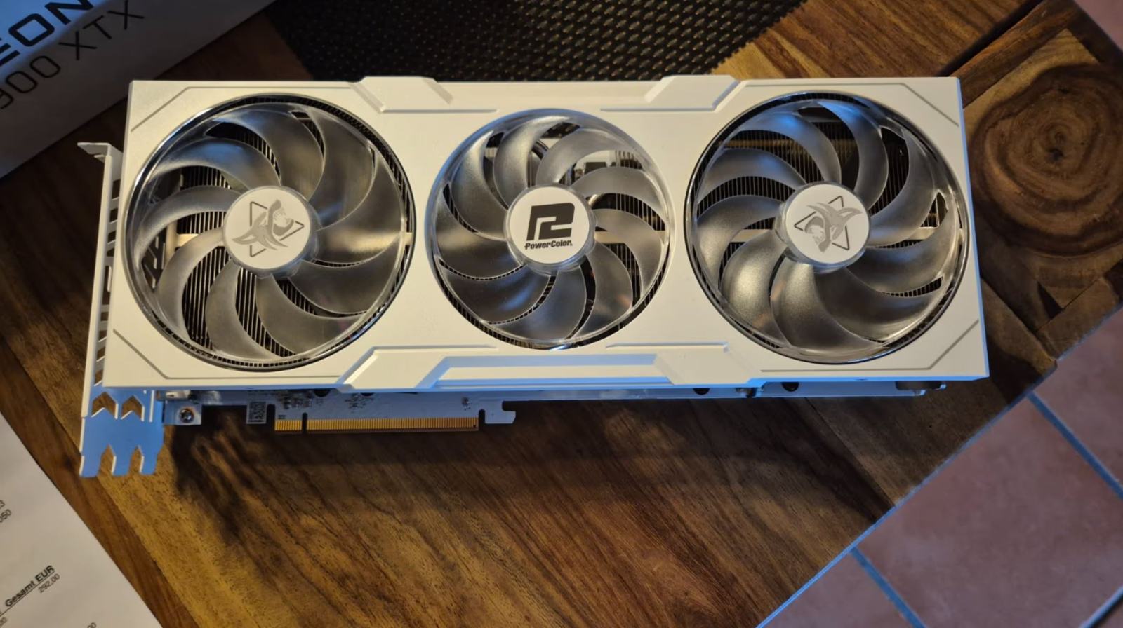 Powercolor Radeon RX 7900 XTX Hellhound Spectral White