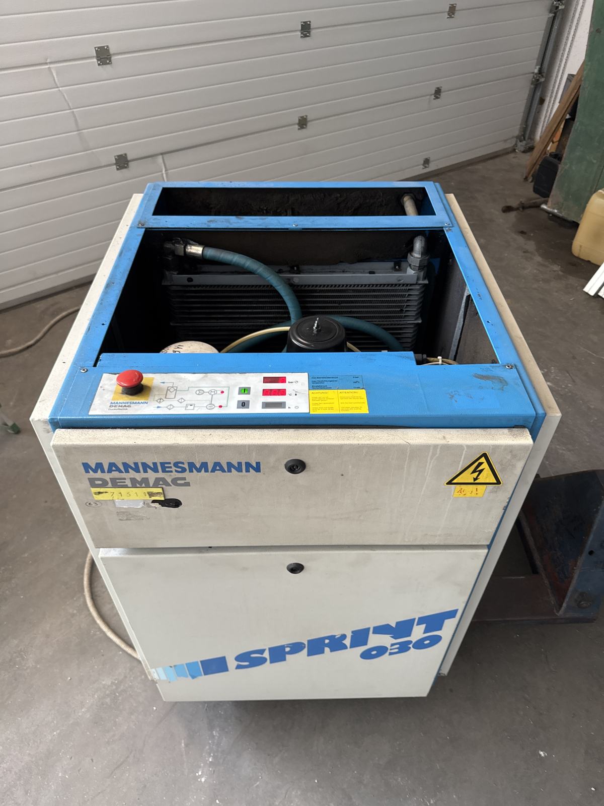 Vijacni kompresor Mannesmann Demag sprint 030