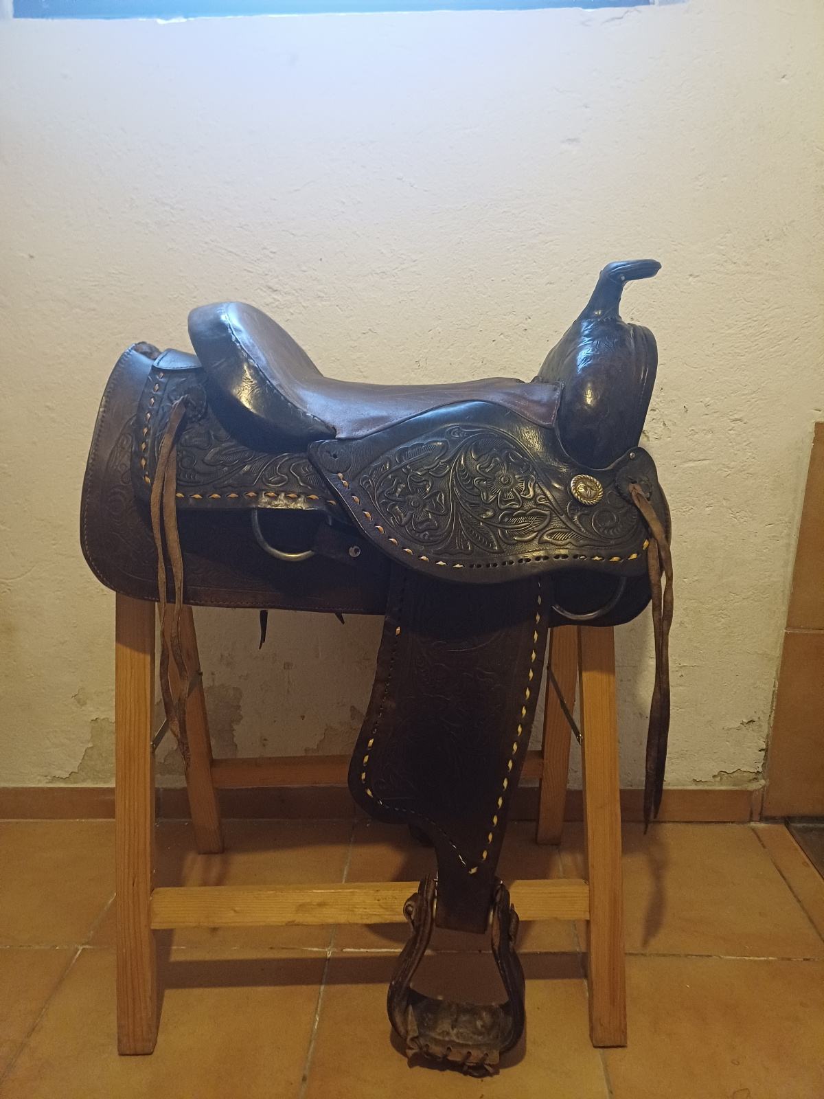 ugodno western sedlo