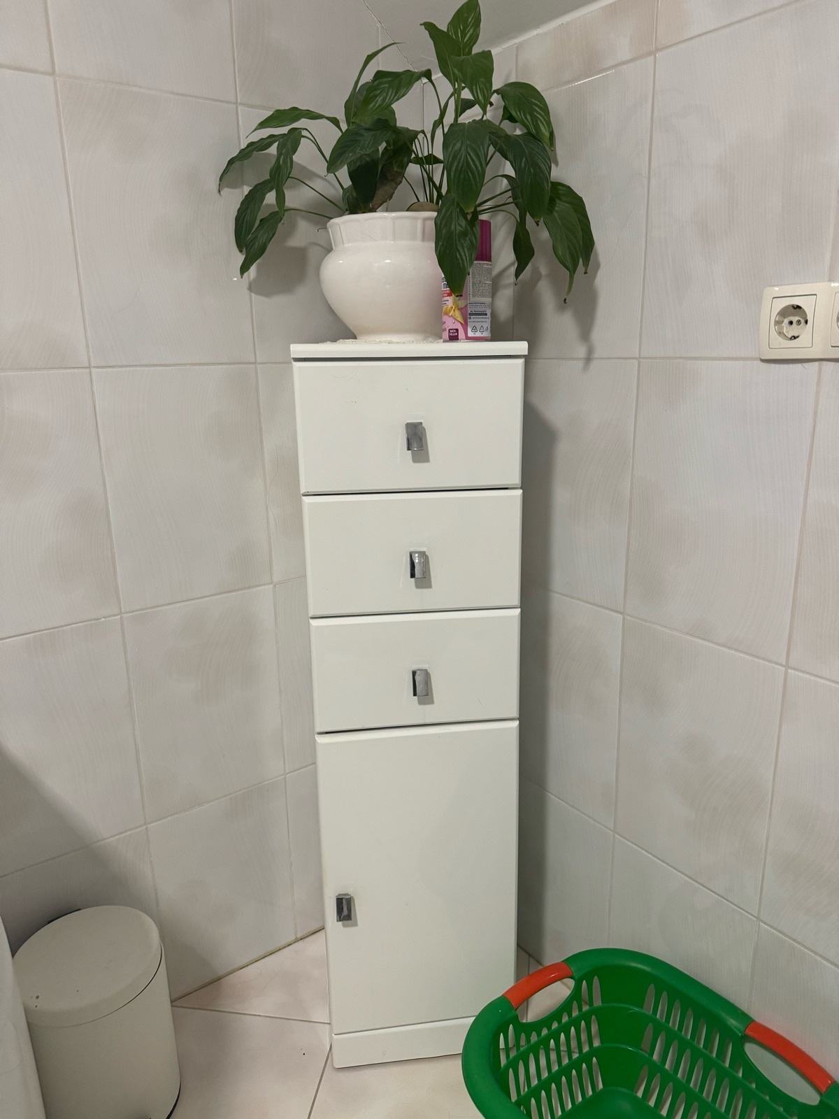 omarica za kopalnico