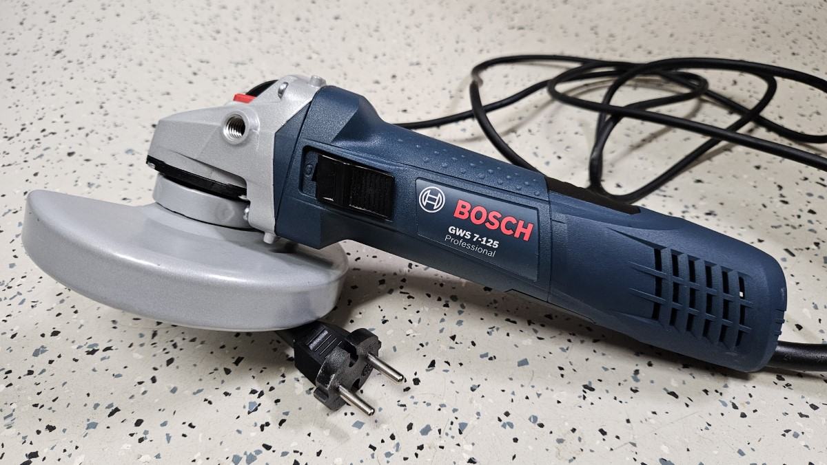 Bosch Professional kotni brusilnik GWS 7-125