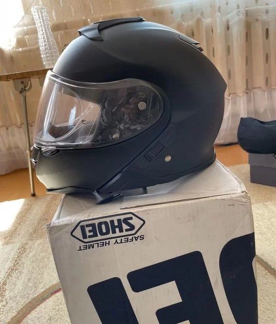 Motoristična čelada SHOEI NEOTEC II Matt Black